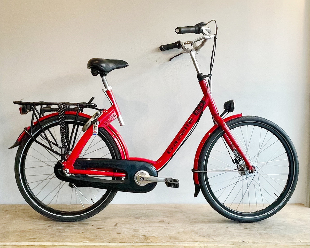 Lars - Step-Through Style Dutch Bike - Large - 22.5" - Gazelle MPB – Go ...